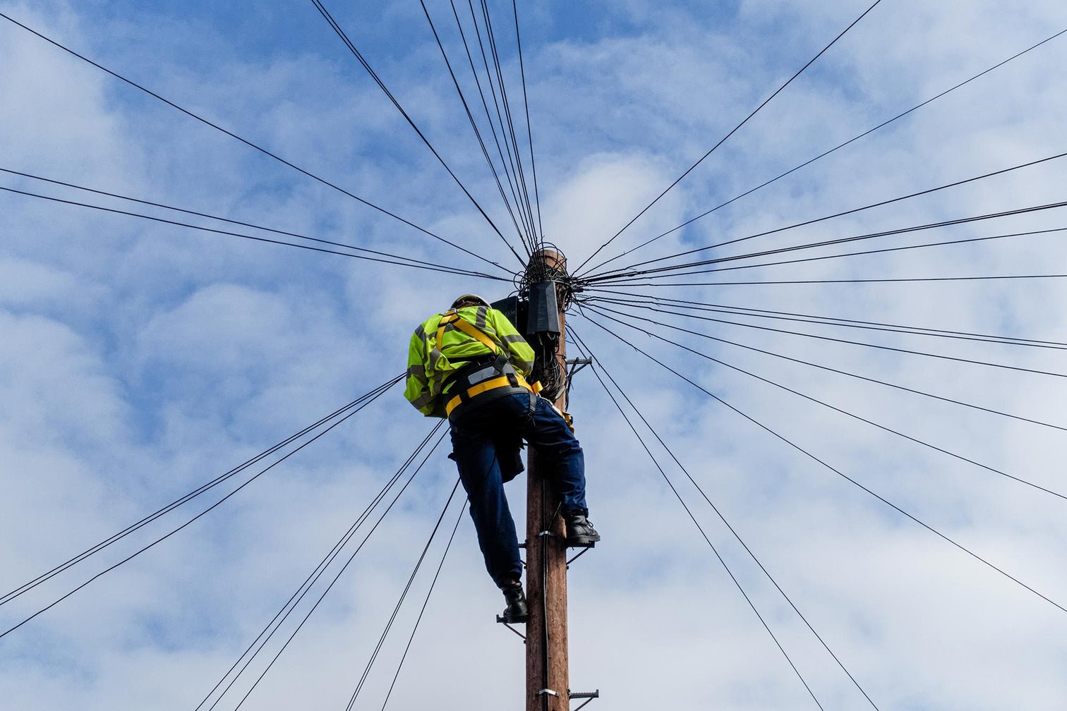 Sunsetting Copper: Replacing your Corporate POTS lines today – LTT Partners